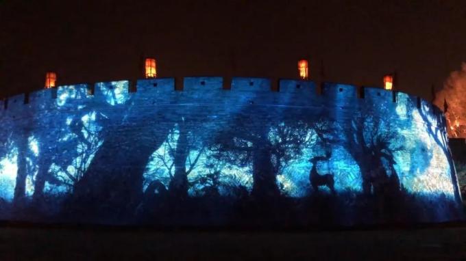 Case Study: City Wall Light and Shadow Show